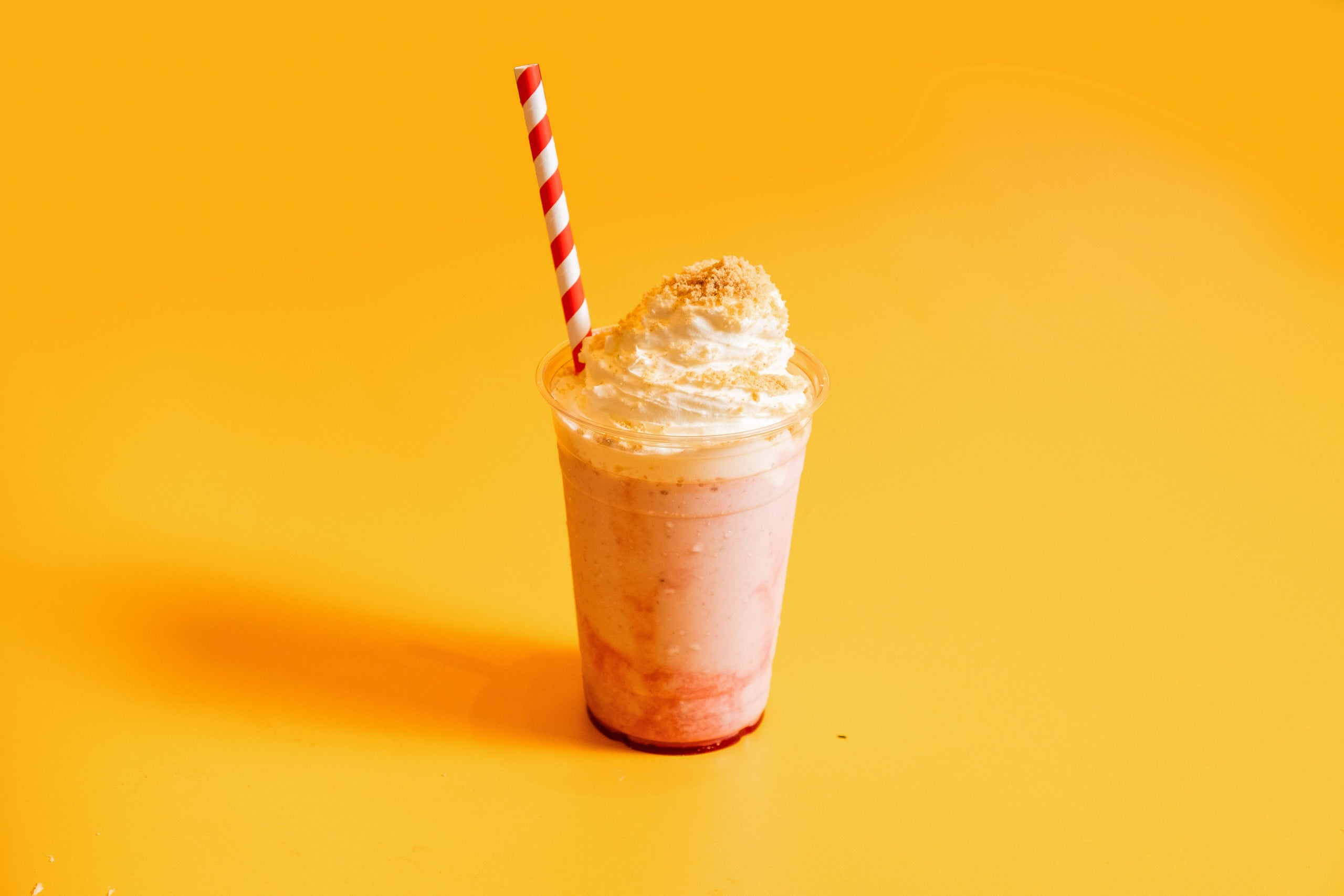 Strawberry Cheesecake Milkshake – Fresh Berries & Vanilla | Bunify ...